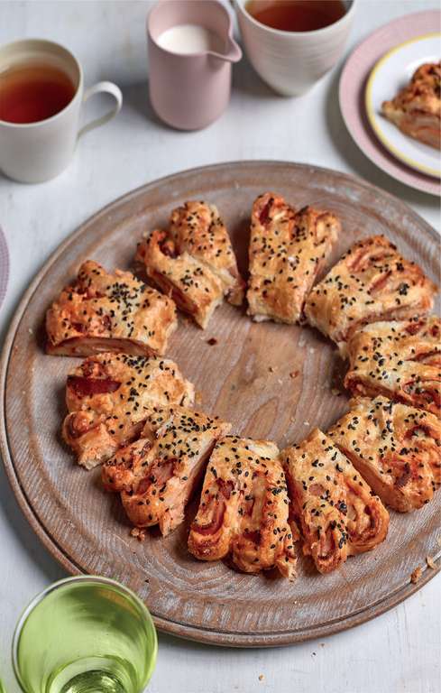 Nadiya Hussain Ham and Cheese Crown Recipe | Family Favourites BBC2